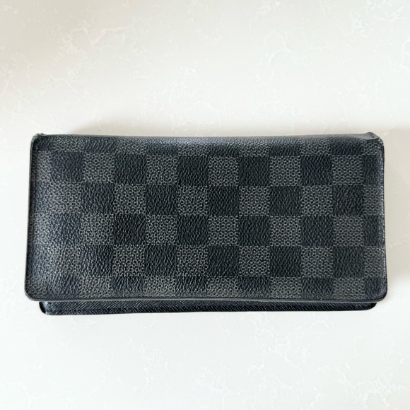 Louis Vuitton | Bags | Louis Vuitton Lv Damier Graphite Long Wallet ...